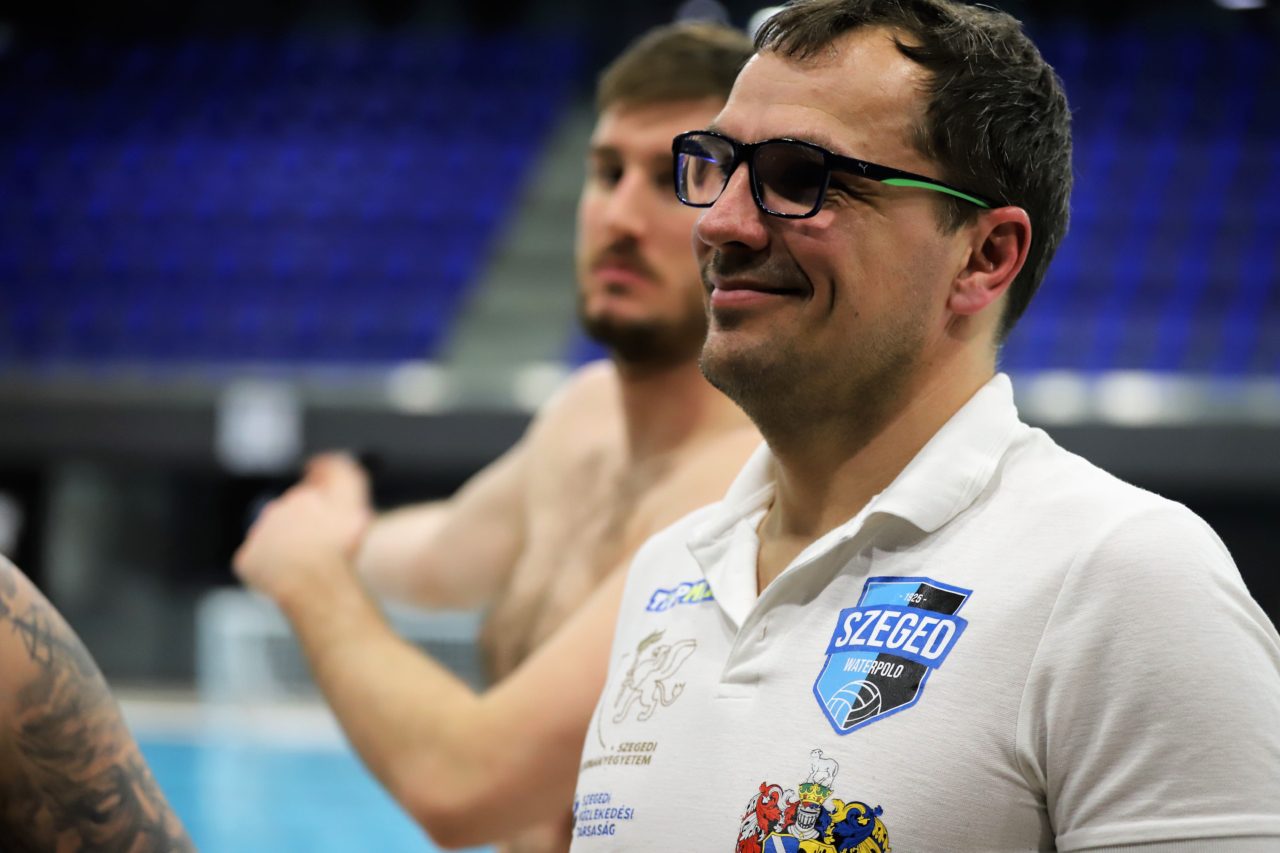 Kiss Csaba: irányt mutatok a játékosaimnak - Szegedi Vízilabda Egylet